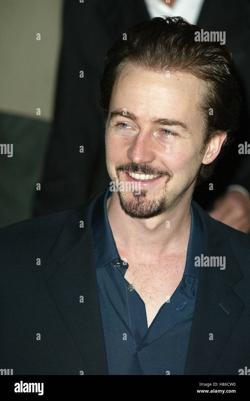 EDWARD NORTON FRIDA FILM PREMIERE LA LA USA 14 October 2002 Stock Photo ...