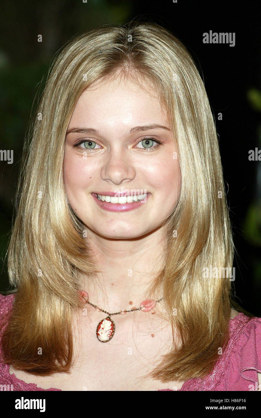SARA PAXTON HARRY POTTER & CHAMBER SECRETS WESTWOOD LOS ANGELES USA 14 ...