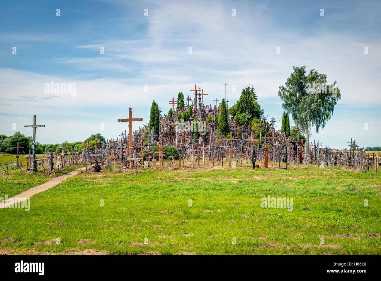 Hill of crosses, Kryziu kalnas, Lithuania Stock Photo - Alamy