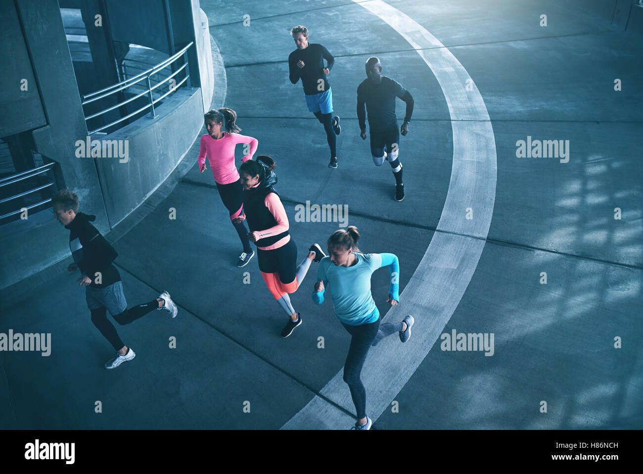Athletes Running Curve High Resolution Stock Photography and Images - Alamy