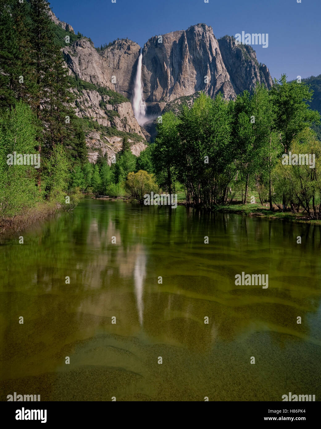Waterfalls in spring, Yosemite Falls, Yosemite National Park ...