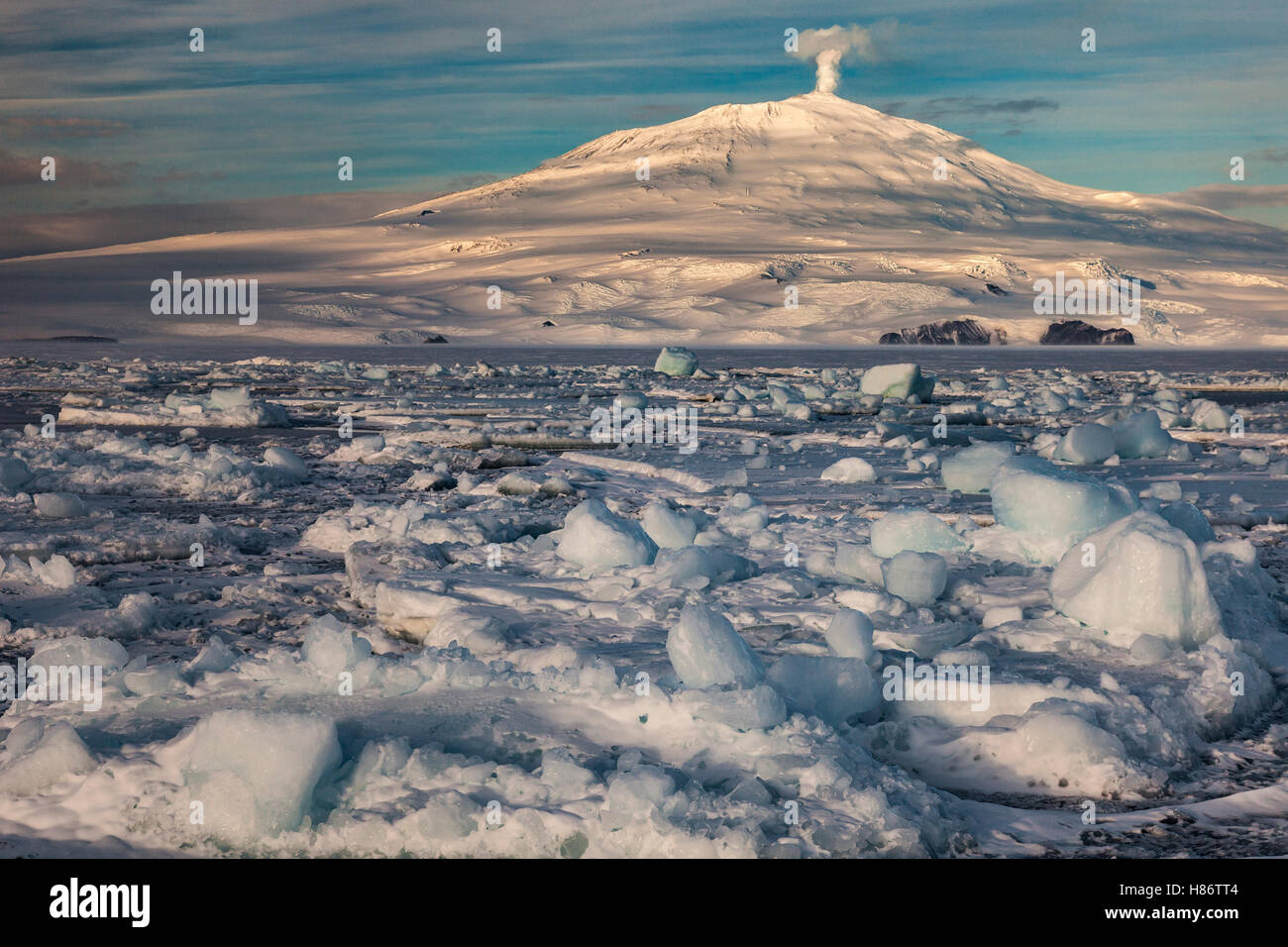 Volcano spouting steam, Mount Erebus, Ross Island, Antarctica Stock ...