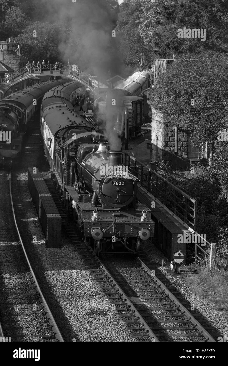 7822 Foxcote Manor on the North Yorkshire Moors Railway.Welsh Steam ...