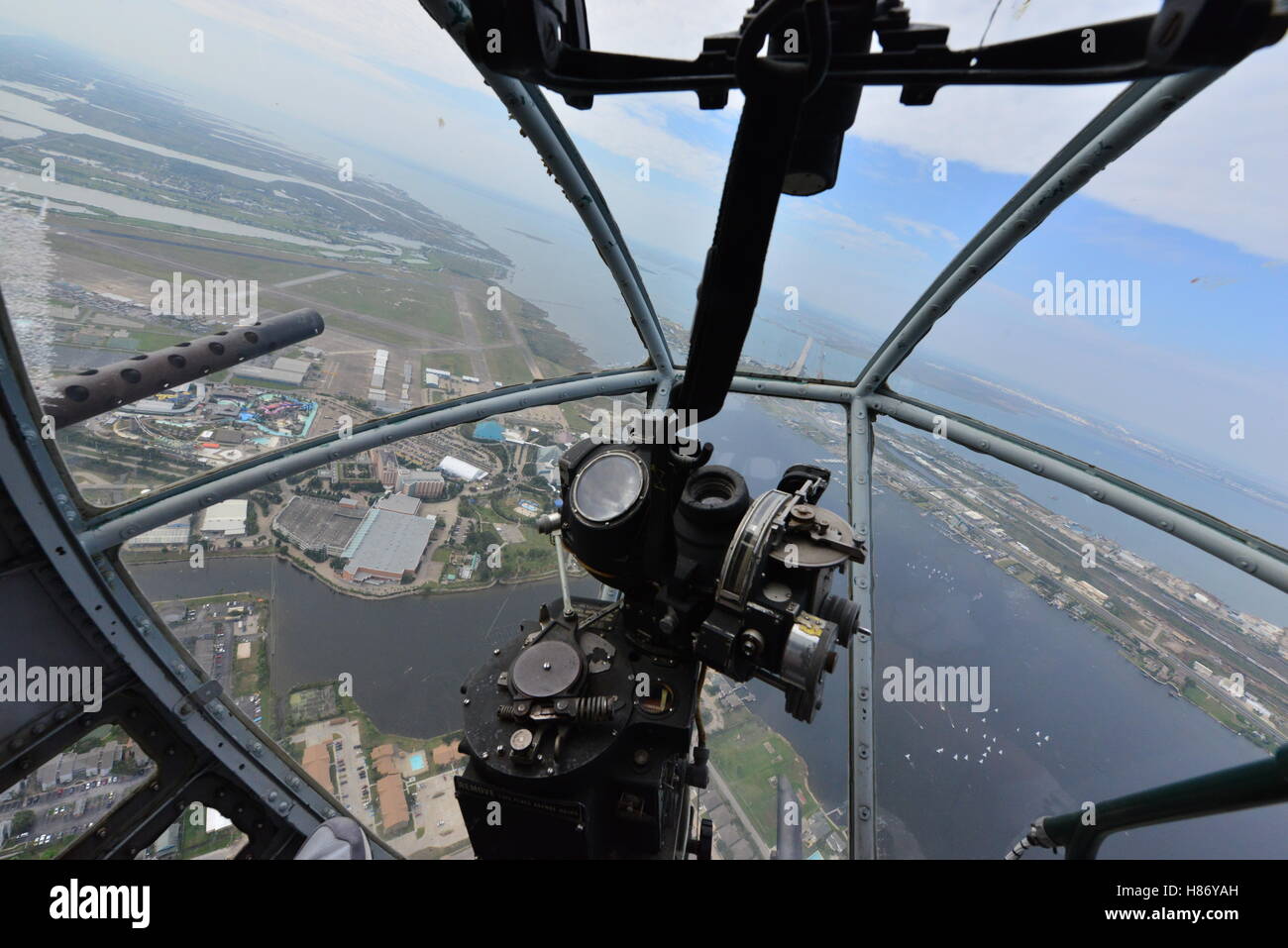 Boeing B-17 Flying Fortress....Thunderbird. The most original flying ...