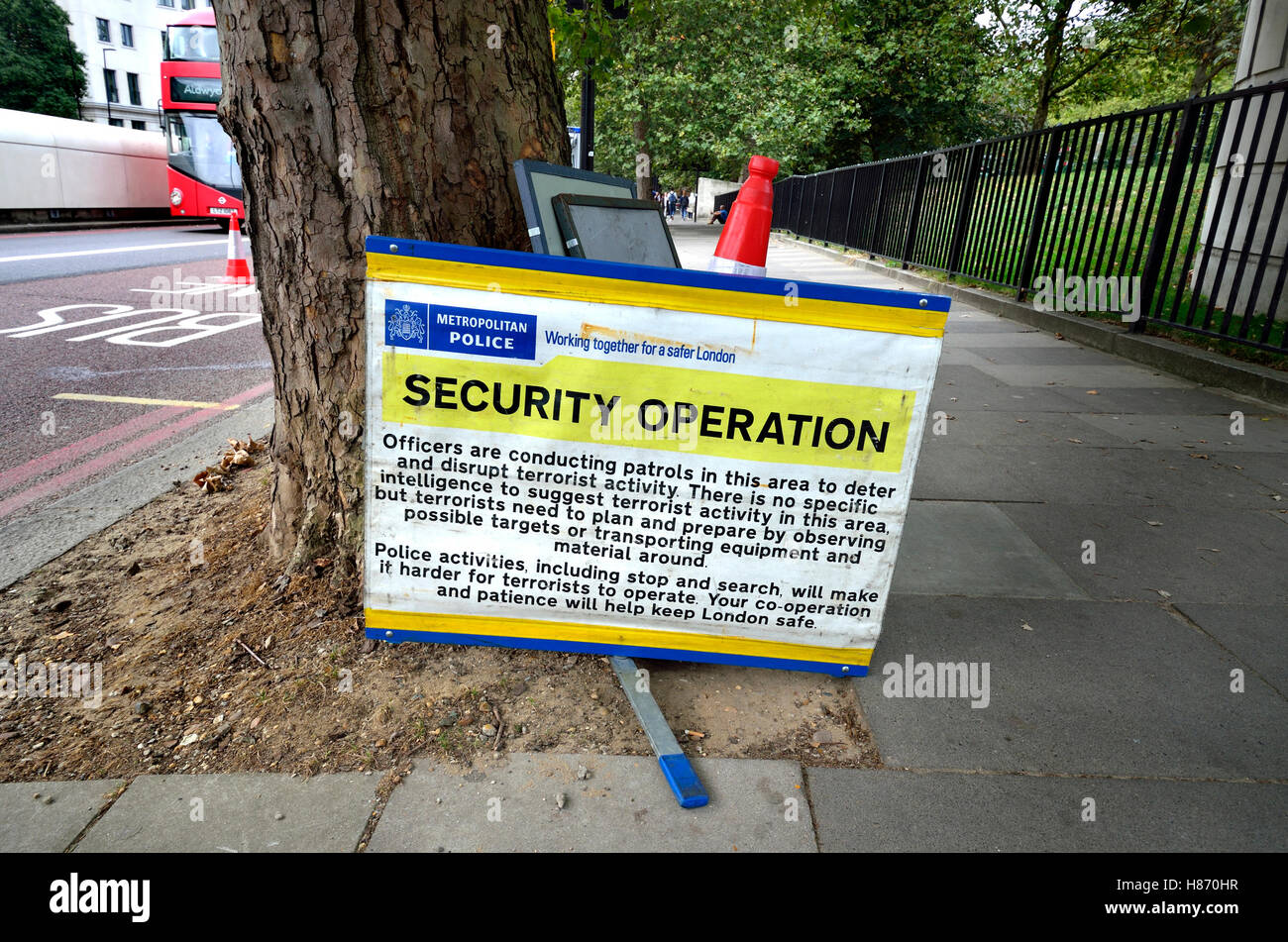 Security operation hi-res stock photography and images - Alamy