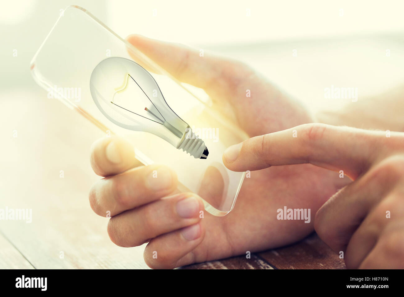 Hand light hi-res stock photography and images - Alamy