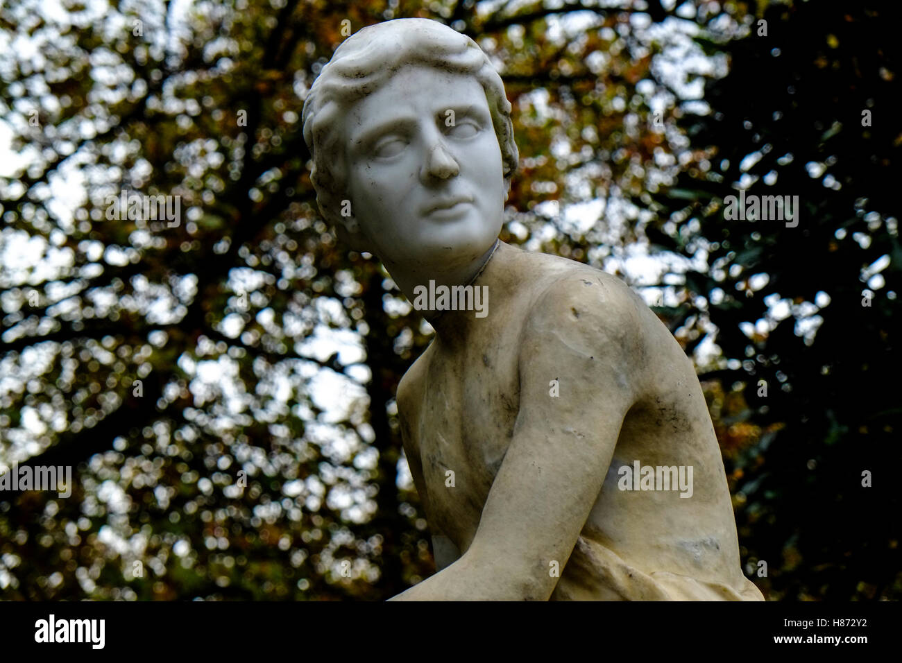 Statue of a Boy in St James' Park Stock Photo - Alamy