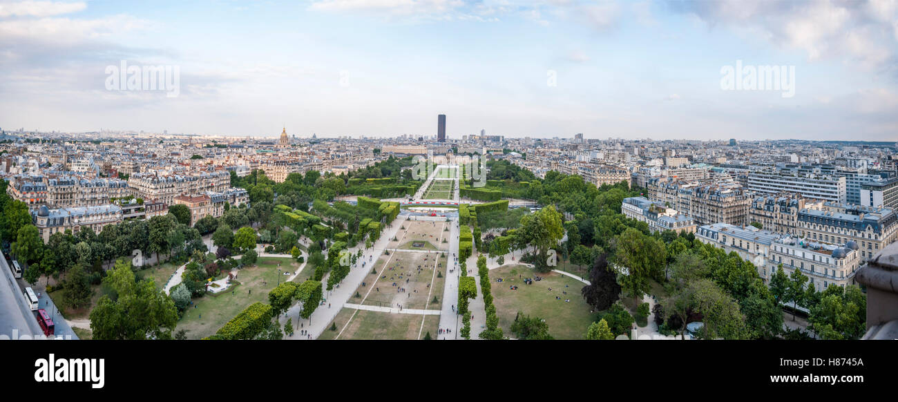 Paris park aerial hi-res stock photography and images - Alamy