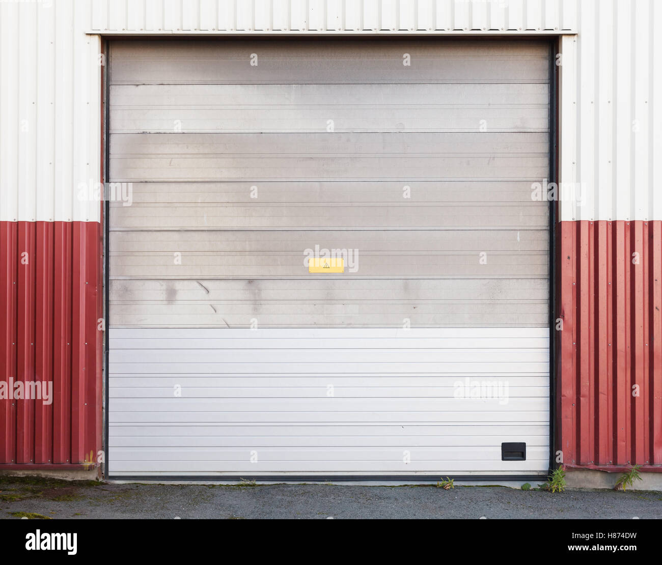 Warehouse wall hi-res stock photography and images - Alamy