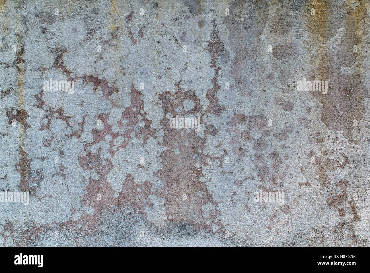 The paint is peeling off, falling apart, Damaged wall Stock Photo - Alamy