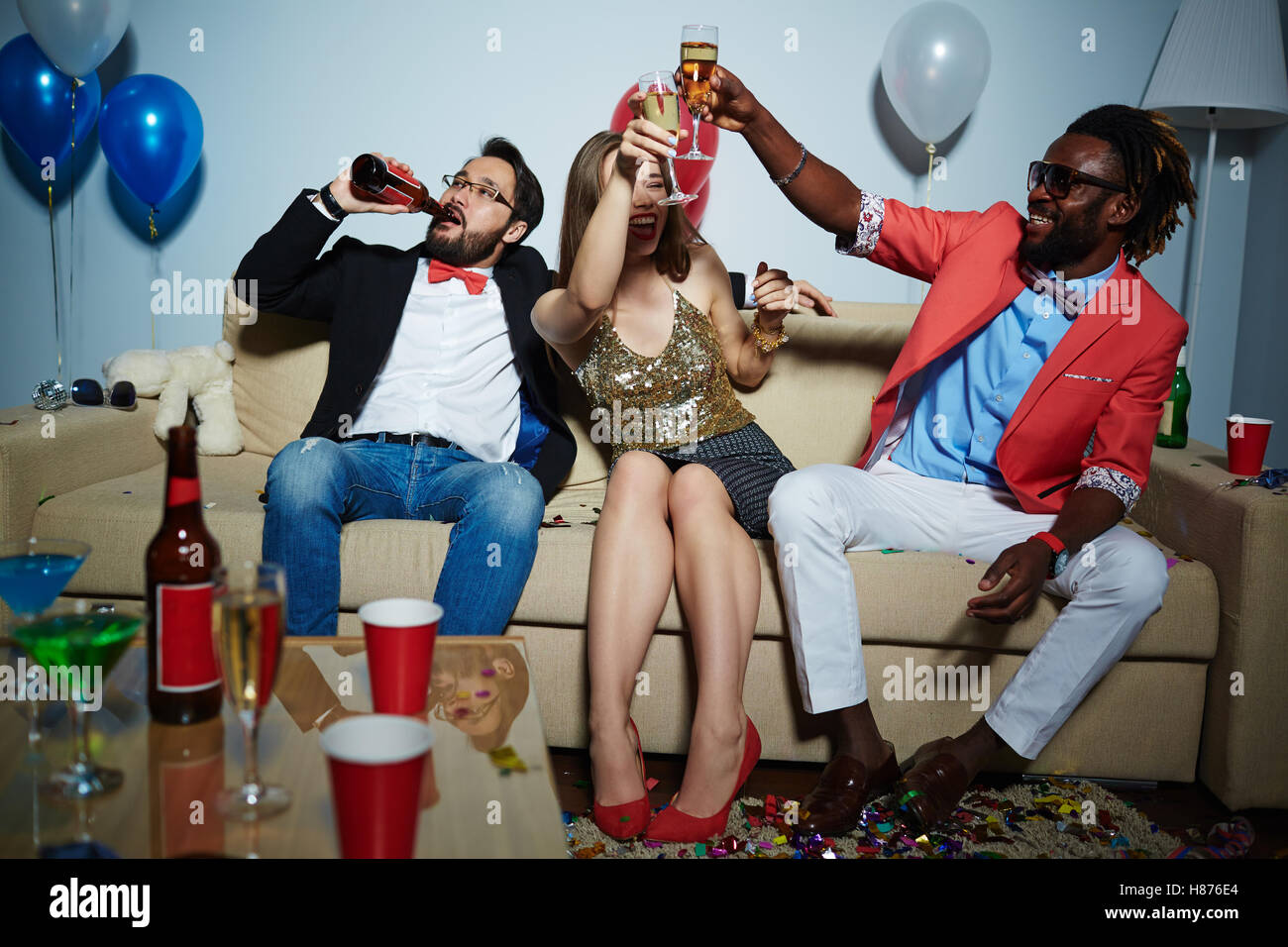 Clubbing drinks hi-res stock photography and images - Alamy