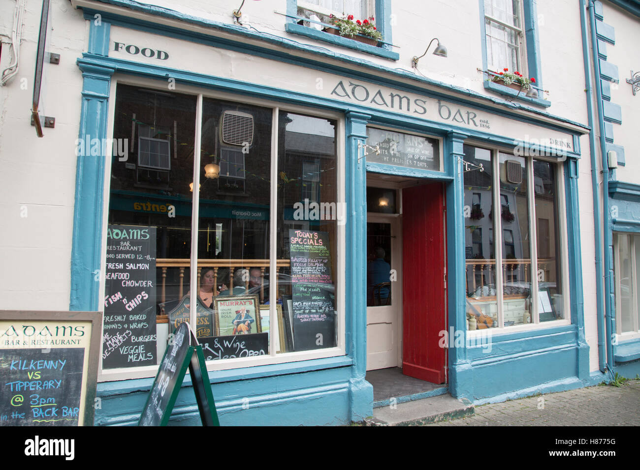 Adam's Bar, Kilkee, Clare, Ireland Stock Photo - Alamy