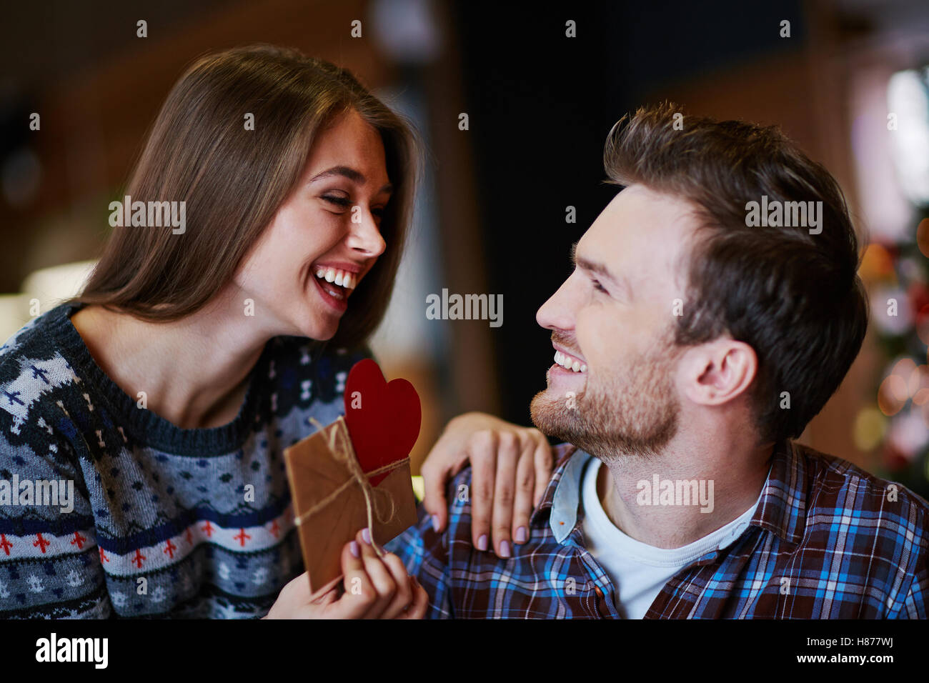 Couple surprise holiday hi-res stock photography and images - Alamy