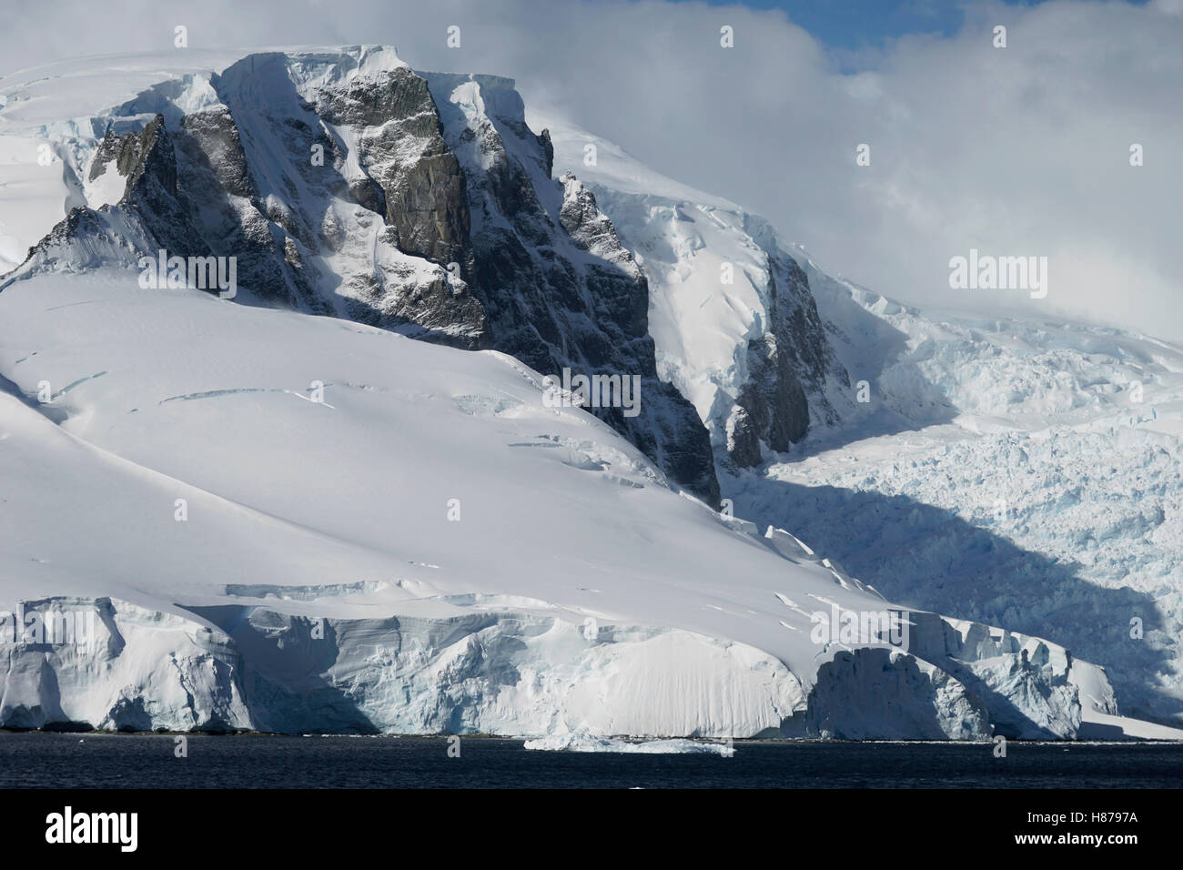 Glacier on coastal mountain, Antarctic Peninsula, Antarctica Stock ...