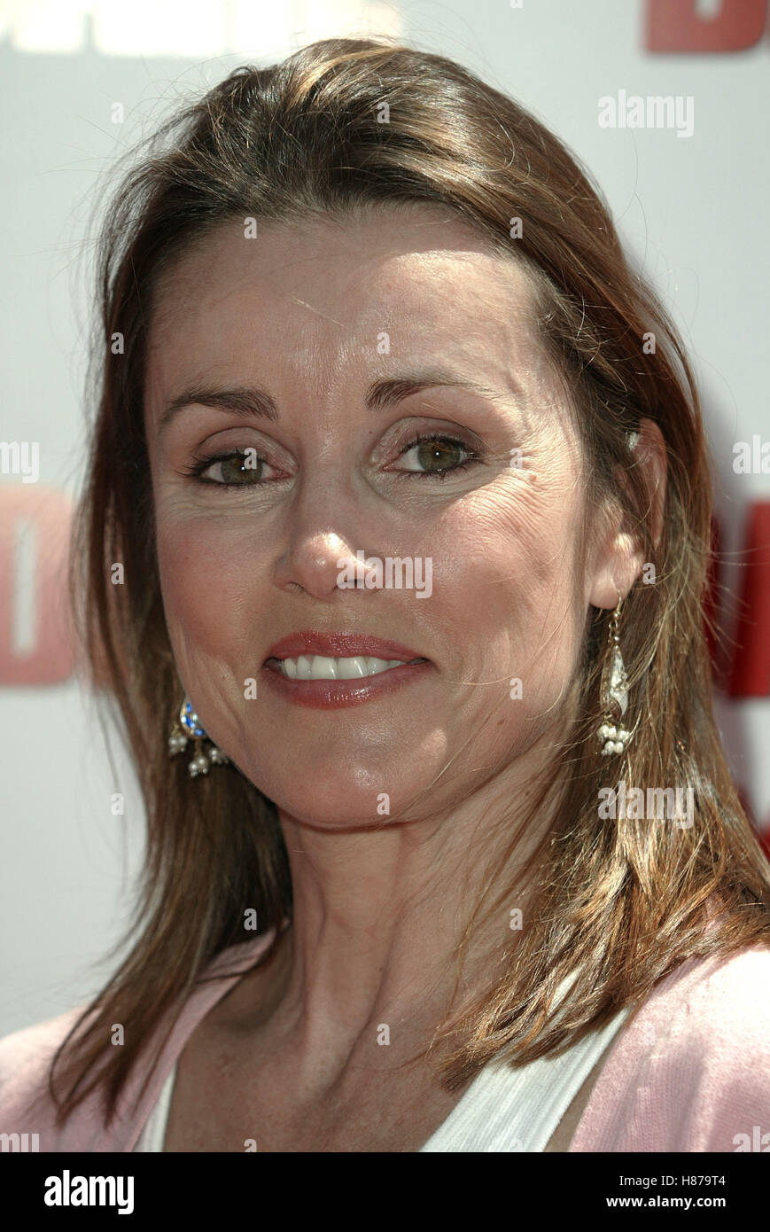 Laurie Donnelly's Instagram, Twitter & Facebook on IDCrawl