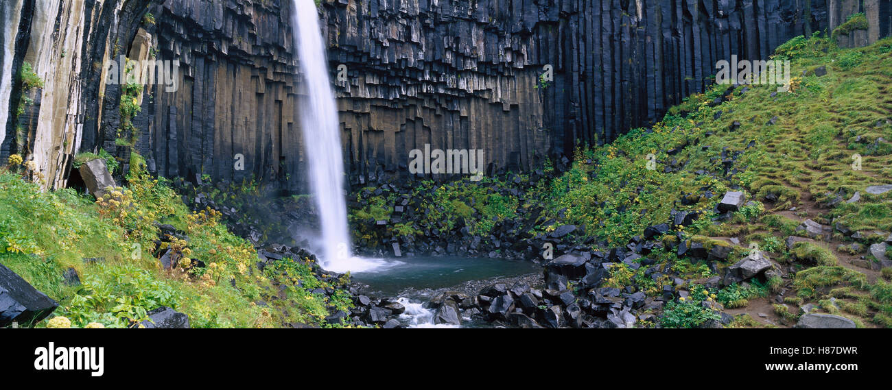 Svartifoss Waterfall, flanked by basalt columns, Skaftafell National ...