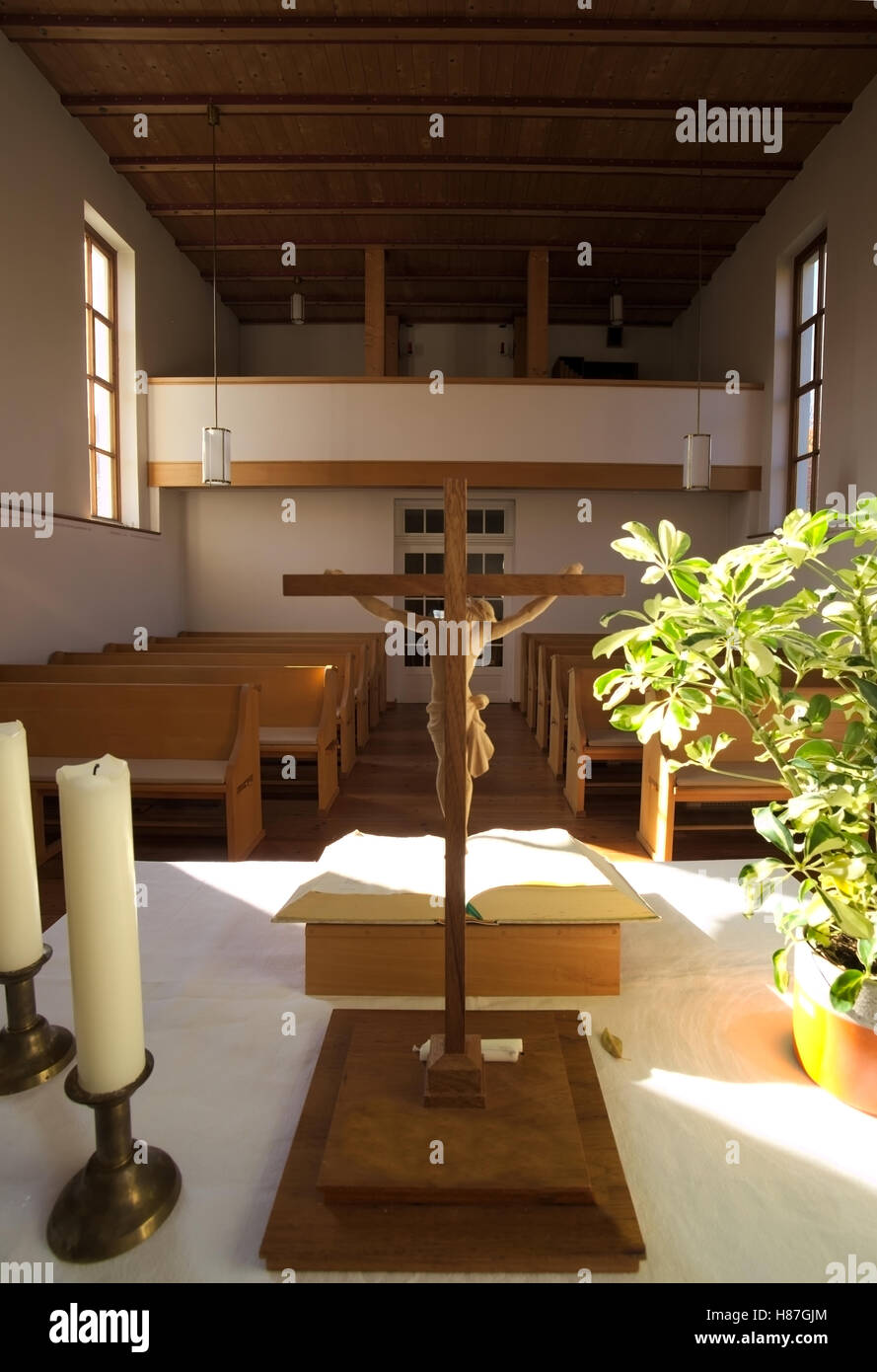Cross altar cloth church candle hi-res stock photography and images - Alamy