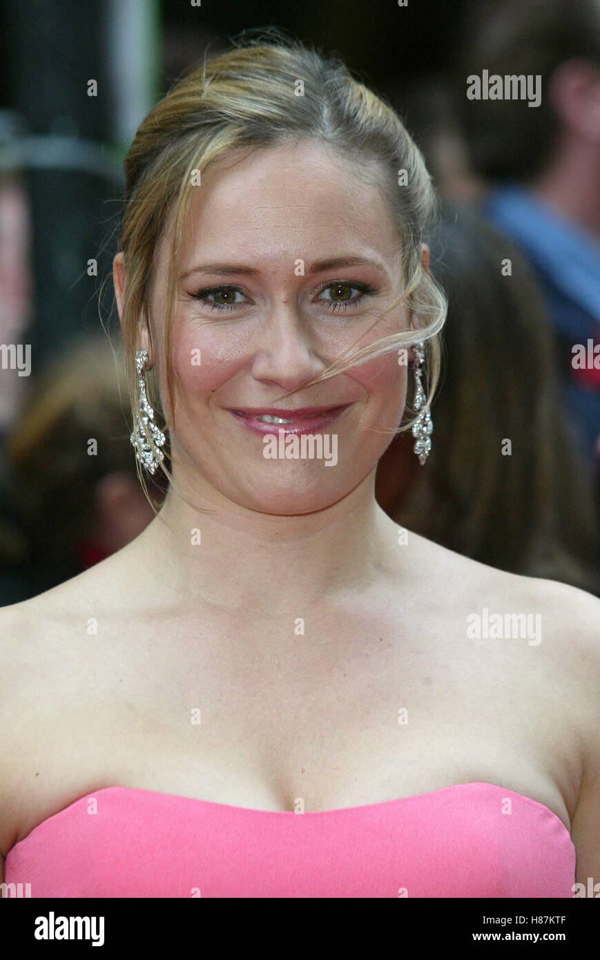 Sophie rayworth hi-res stock photography and images - Alamy