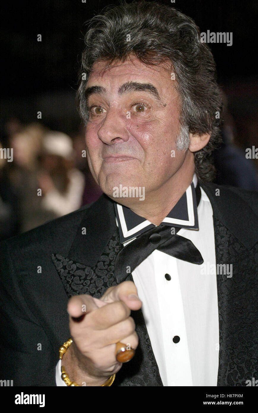 DAVID DICKINSON NATIONAL TELEVISION AWARDS 200 ROYAL ALBERT HALL LONFON ...