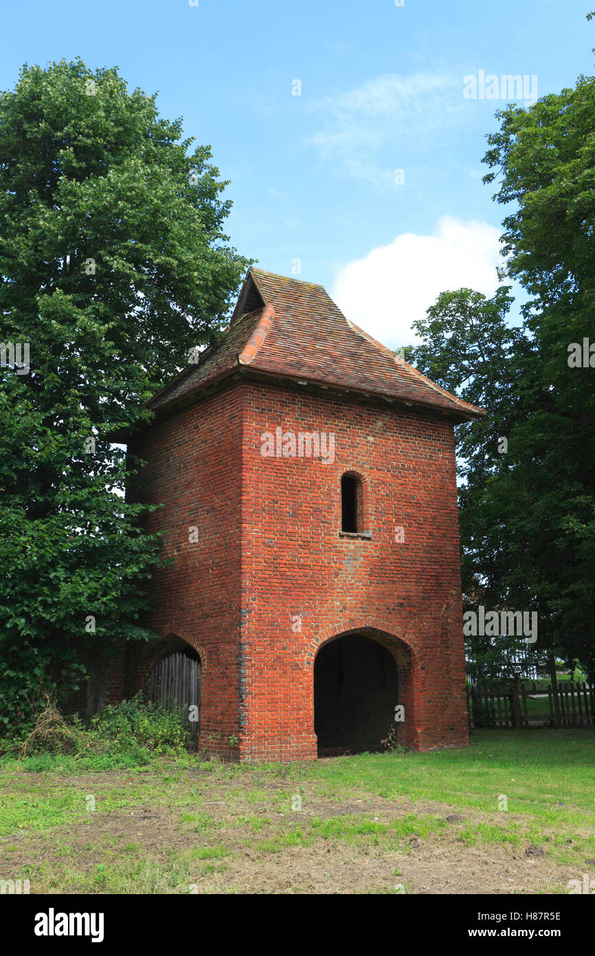 Dovecote building buildings hi-res stock photography and images - Alamy