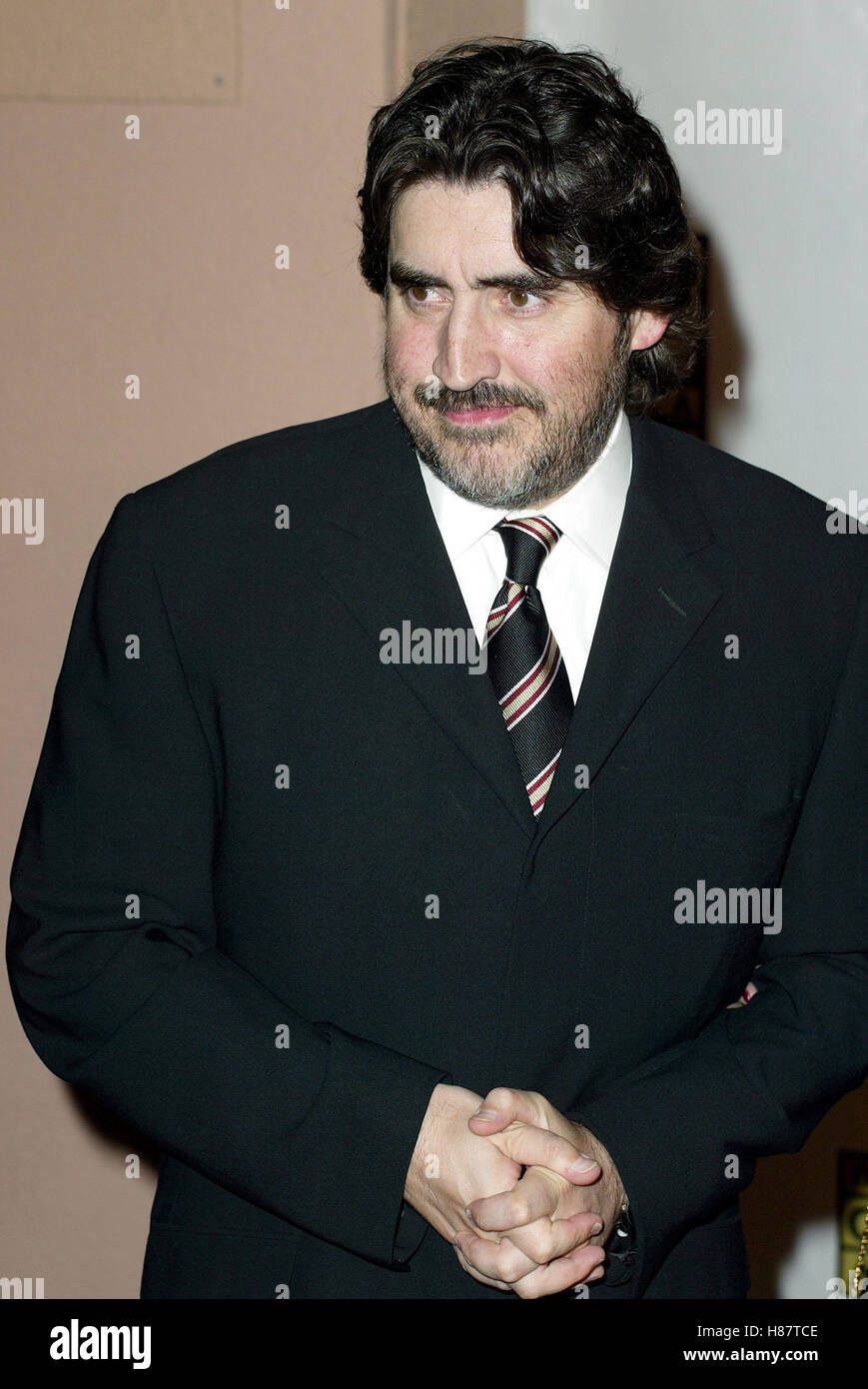 Alfred molina arriving hi-res stock photography and images - Alamy