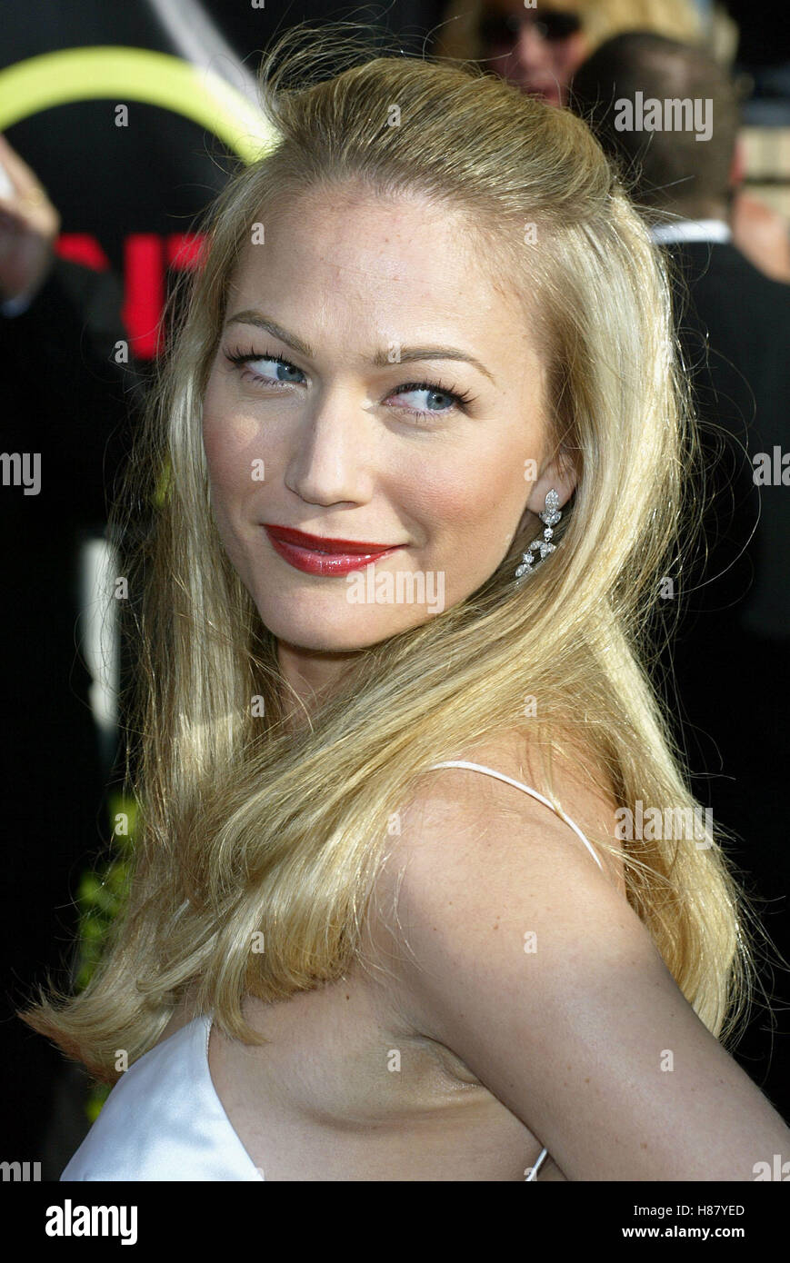SARAH WYNTER 9TH SCREEN ACTORS GUILD AWARDS ARRIVALS SHRINE AUDITORIUM ...