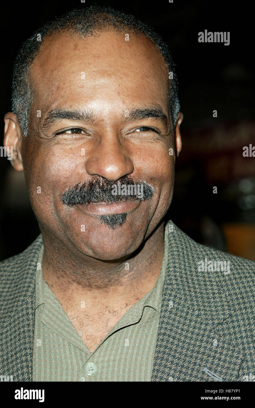 MICHAEL DORN THE HUNTED PREMIERE LOS ANGELES MANN VILLAGE THEATRE ...