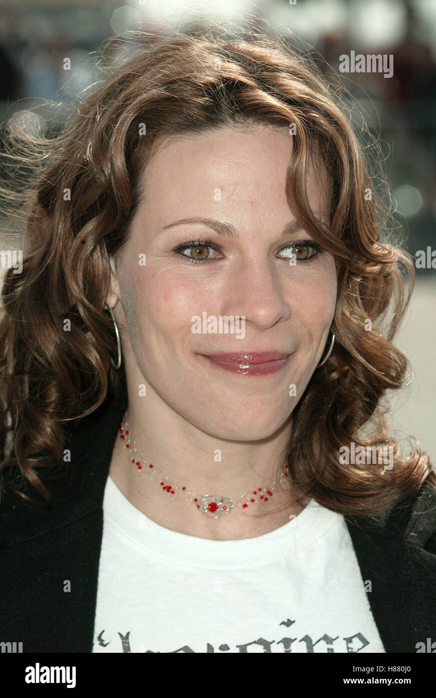 LILI TAYLOR 18TH INDEPENDENT SPIRIT AWARDS SANTA MONICA BEACH SANTA ...