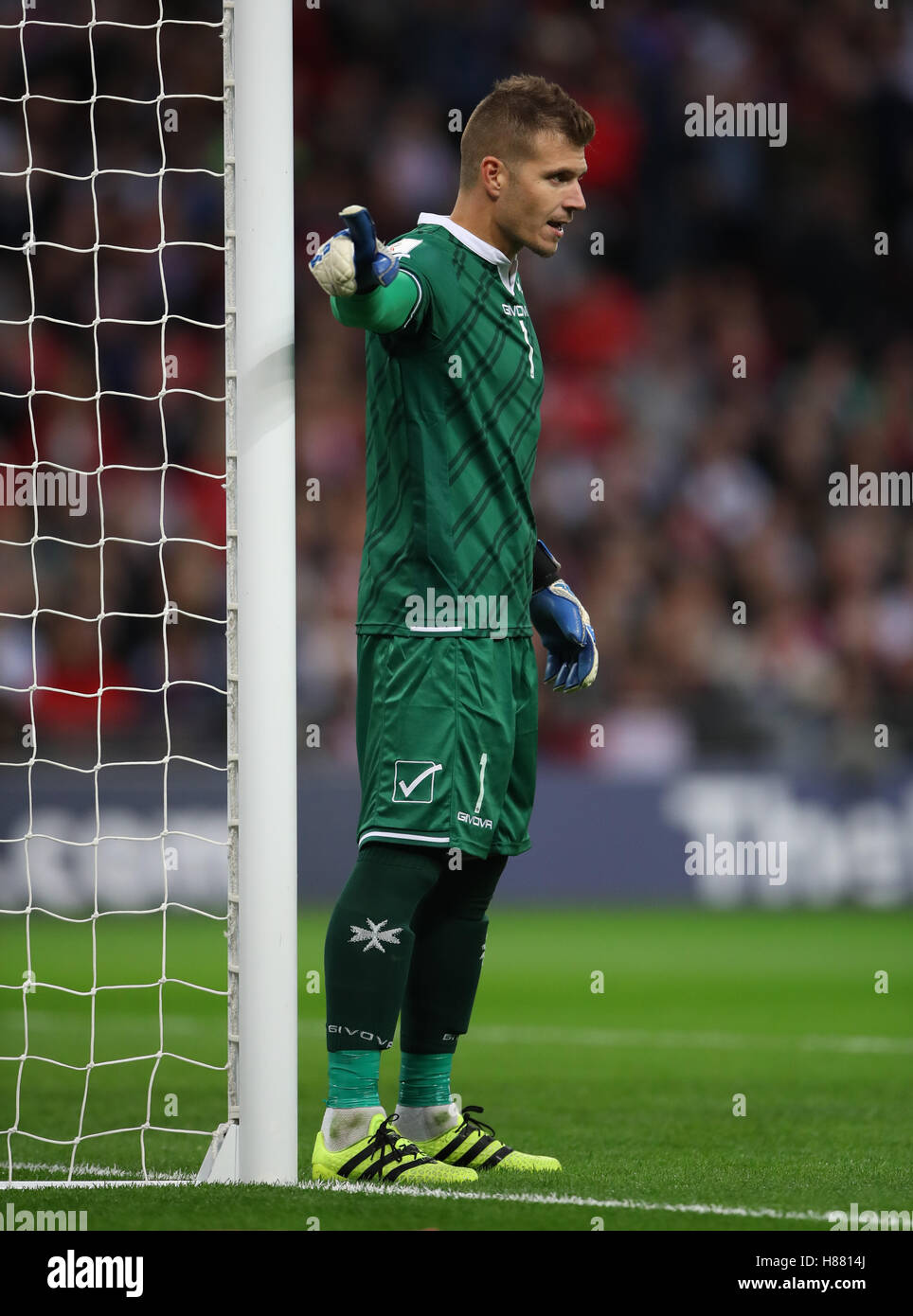 Malta goalkeeper Andrew Hogg Stock Photo - Alamy