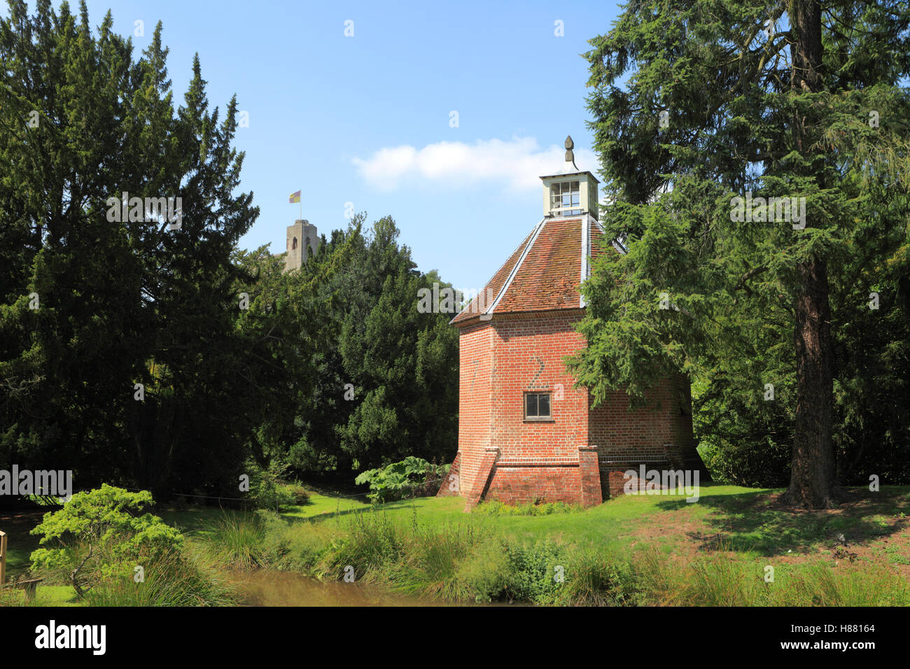 Hedingham castle hi-res stock photography and images - Alamy