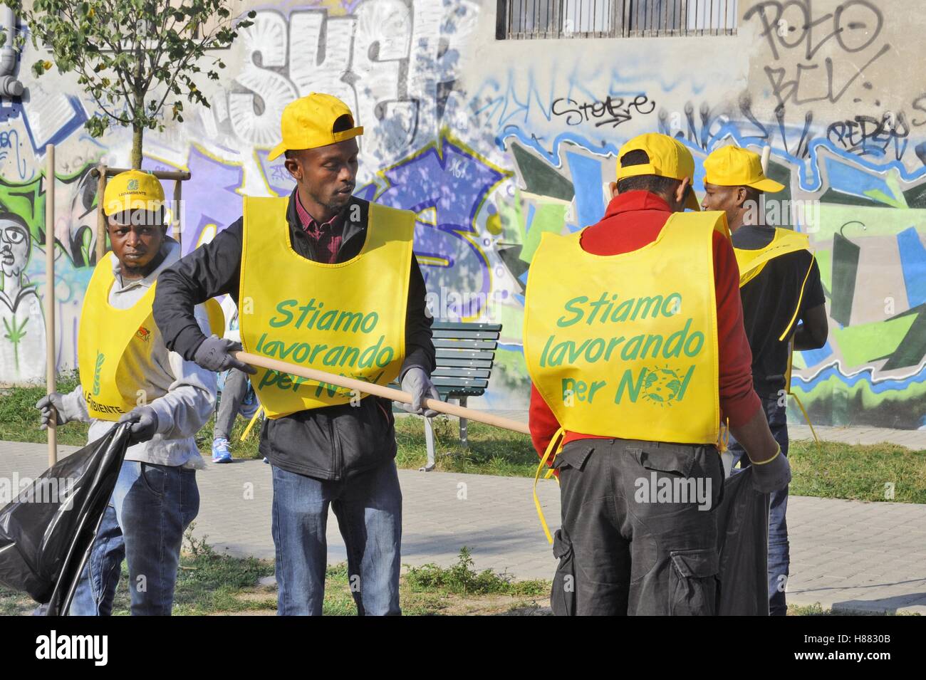 Asylum hi-res stock photography and images - Alamy