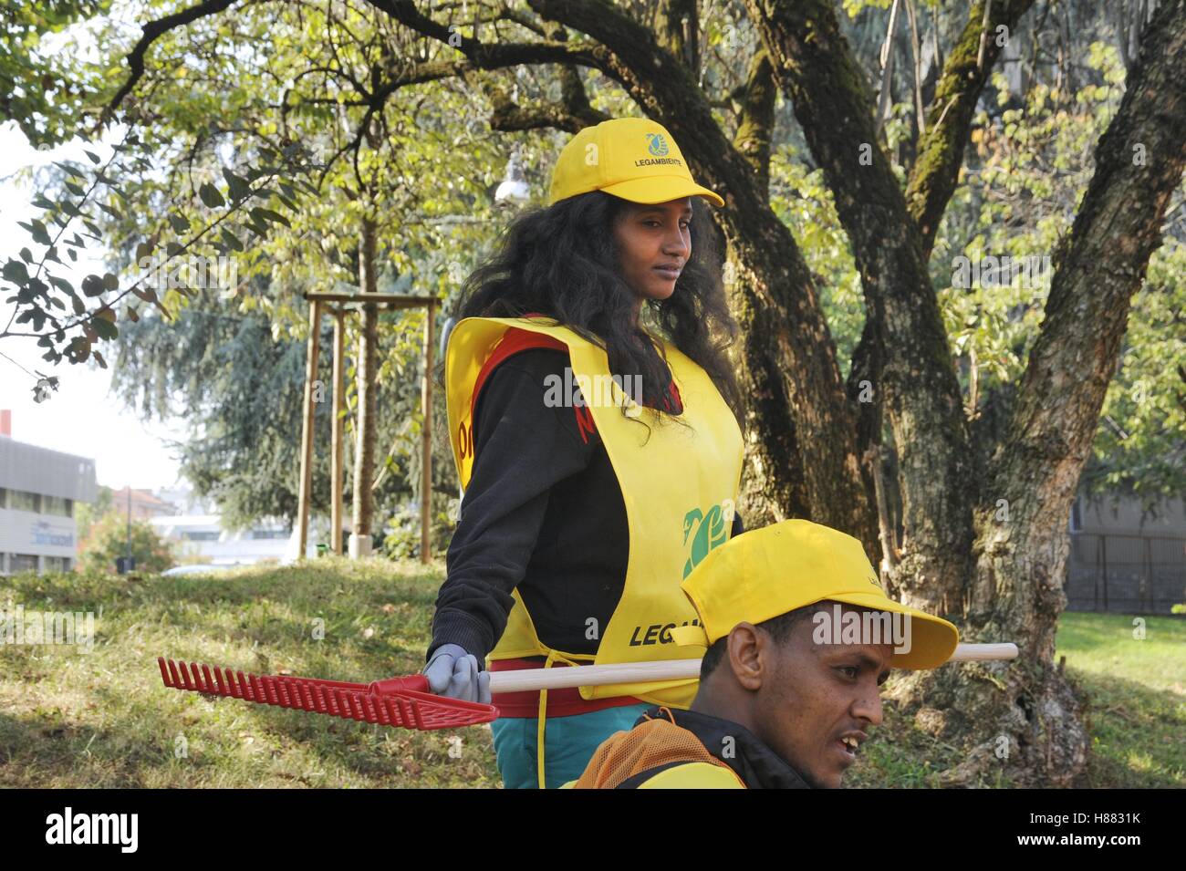 Women asylum seekers hi-res stock photography and images - Alamy