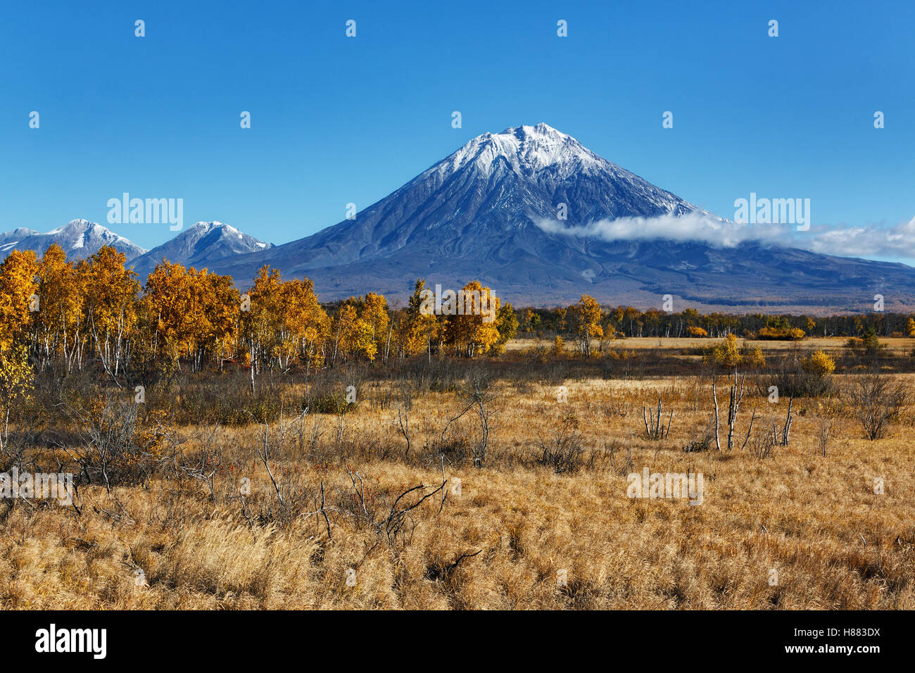 Koryak volcano hi-res stock photography and images - Alamy