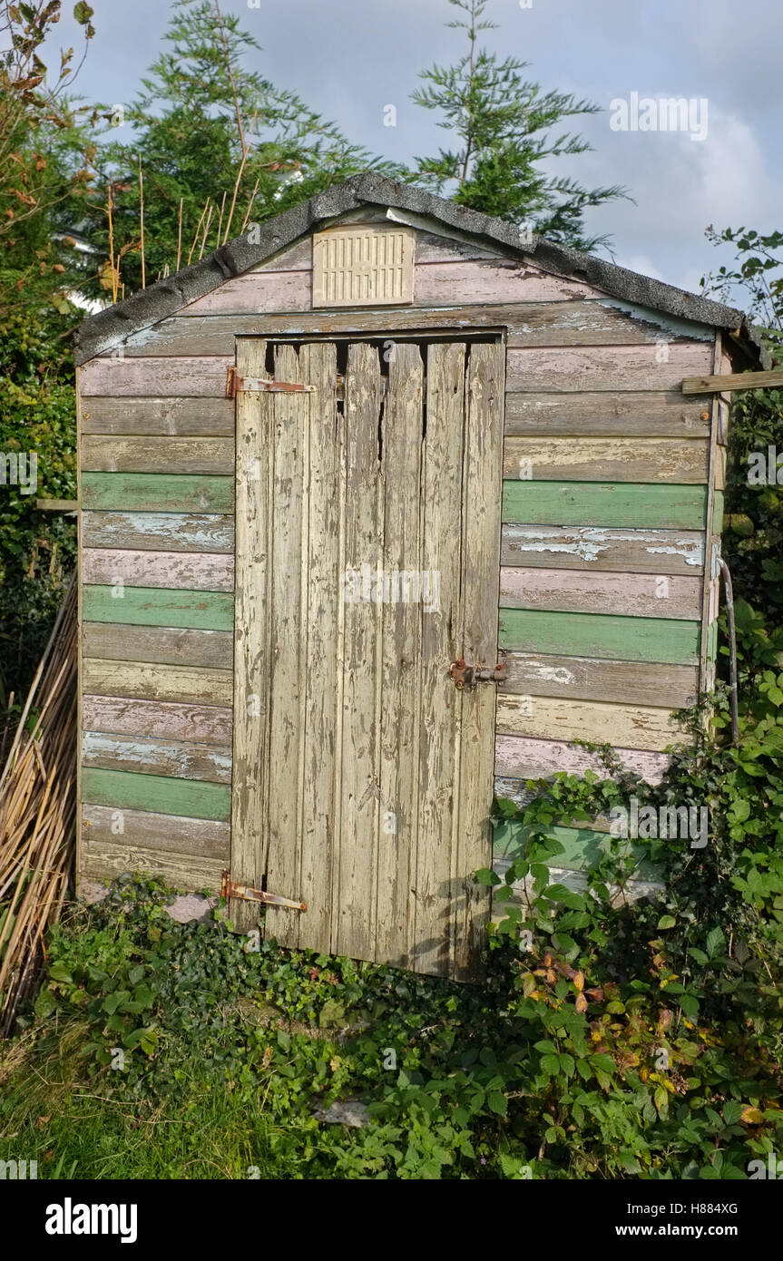 Weather shed hi-res stock photography and images - Alamy