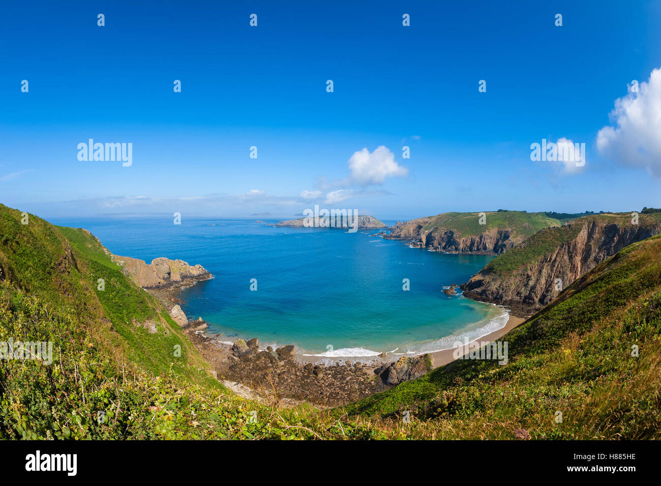 Remote beach hi-res stock photography and images - Alamy
