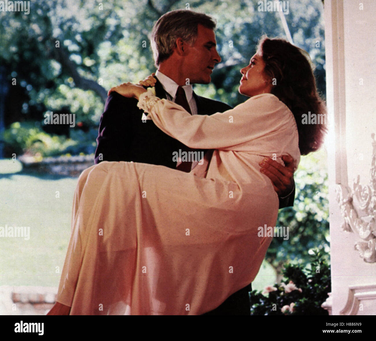 Kathleen turner man two brains hi-res stock photography and images - Alamy