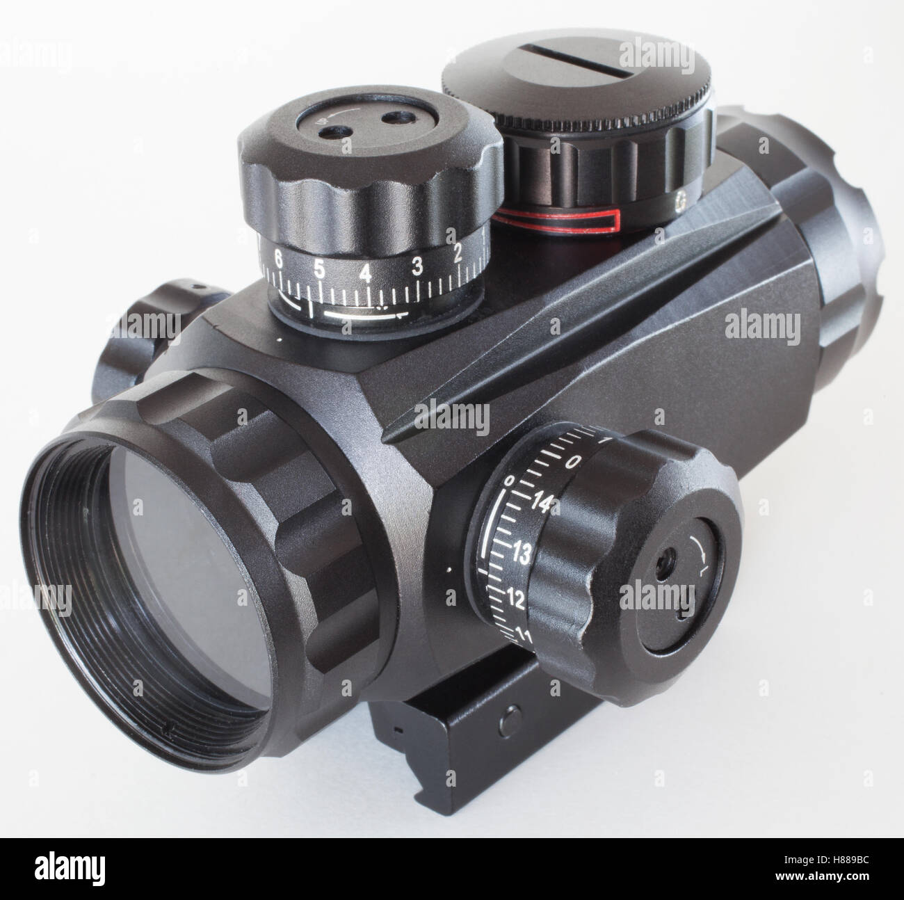 Optic that is designed to be used on a rifle Stock Photo - Alamy