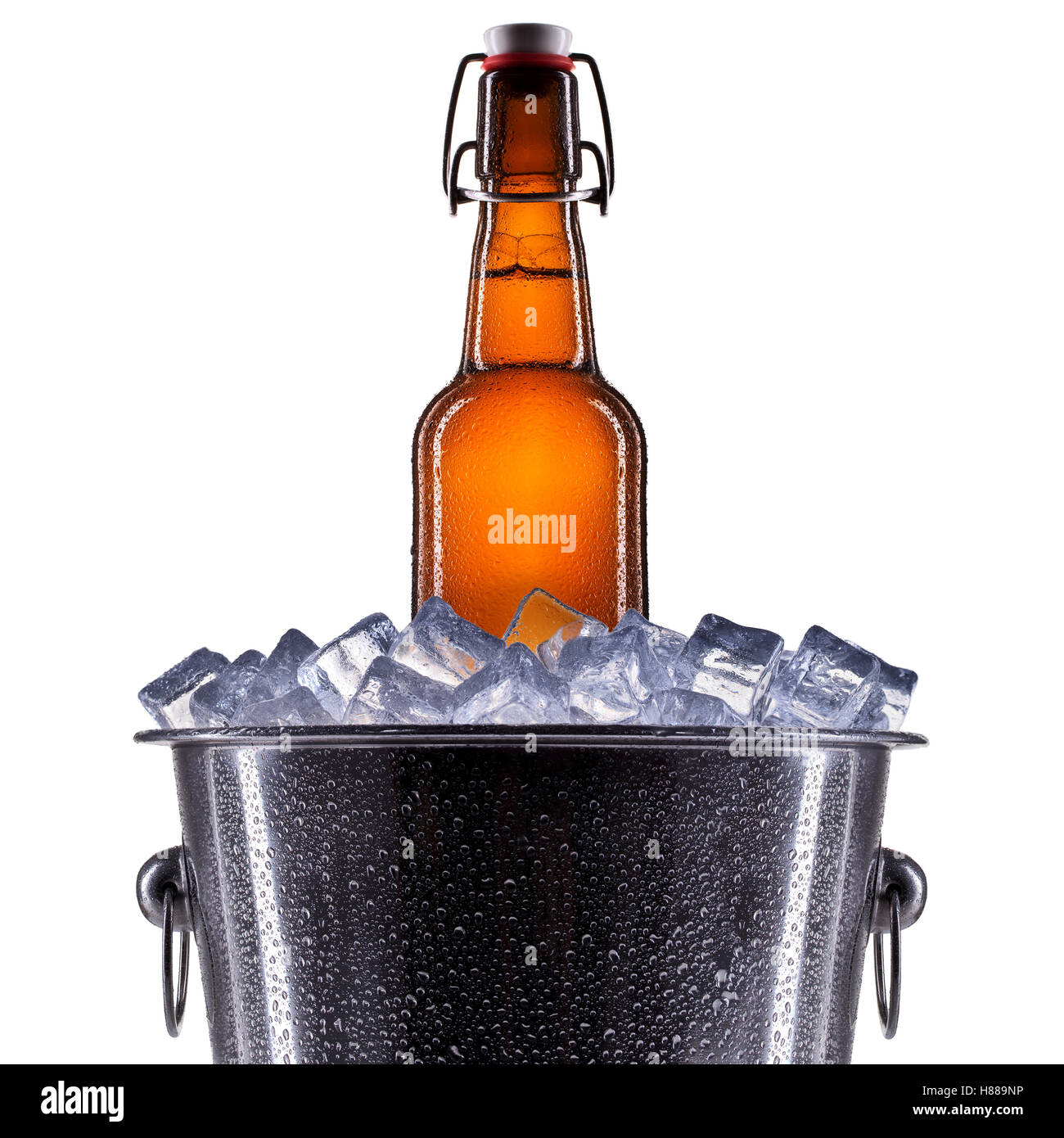 ice bucket with beer on white Stock Photo - Alamy