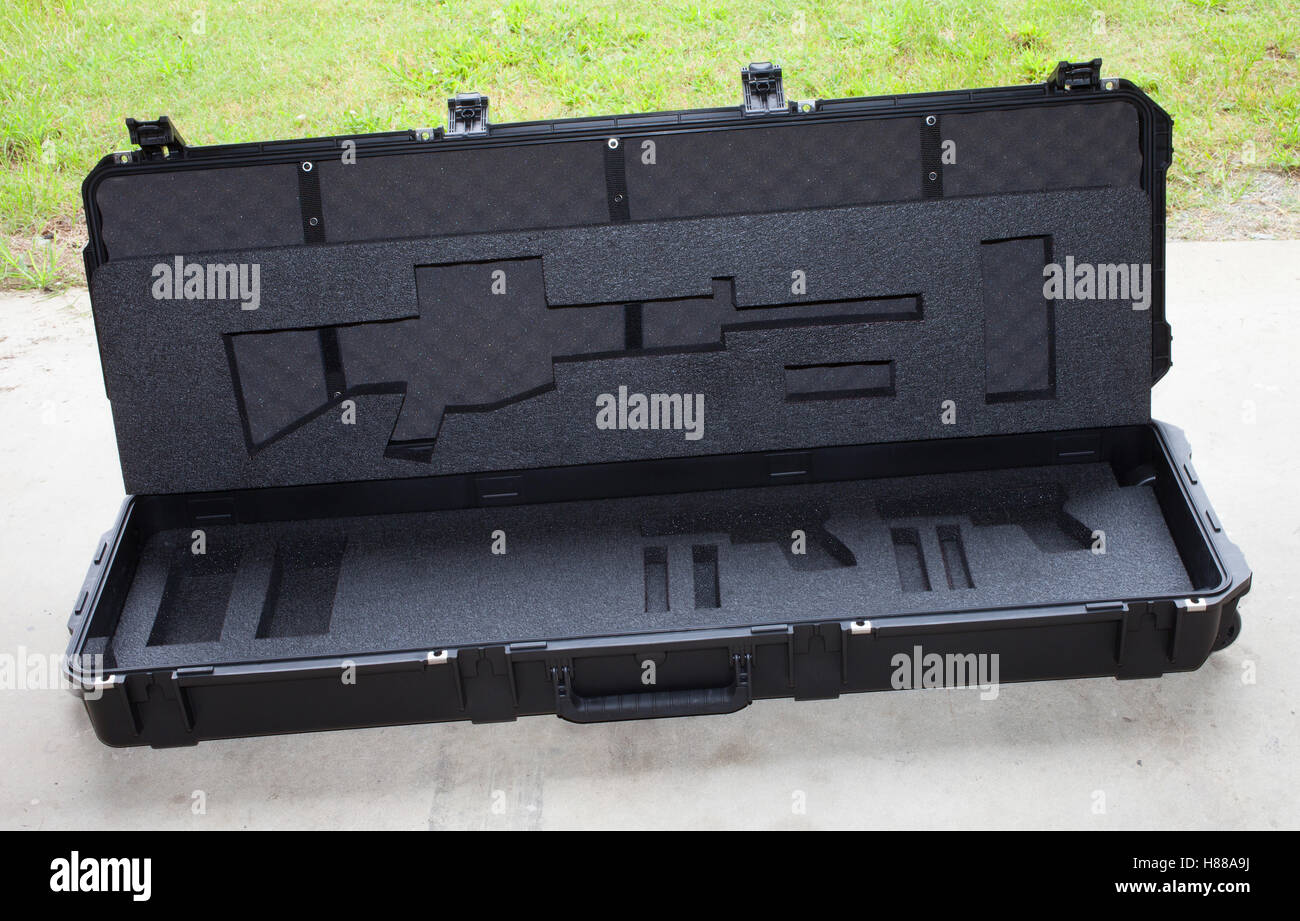 Ar15 assault rifle hi-res stock photography and images - Alamy