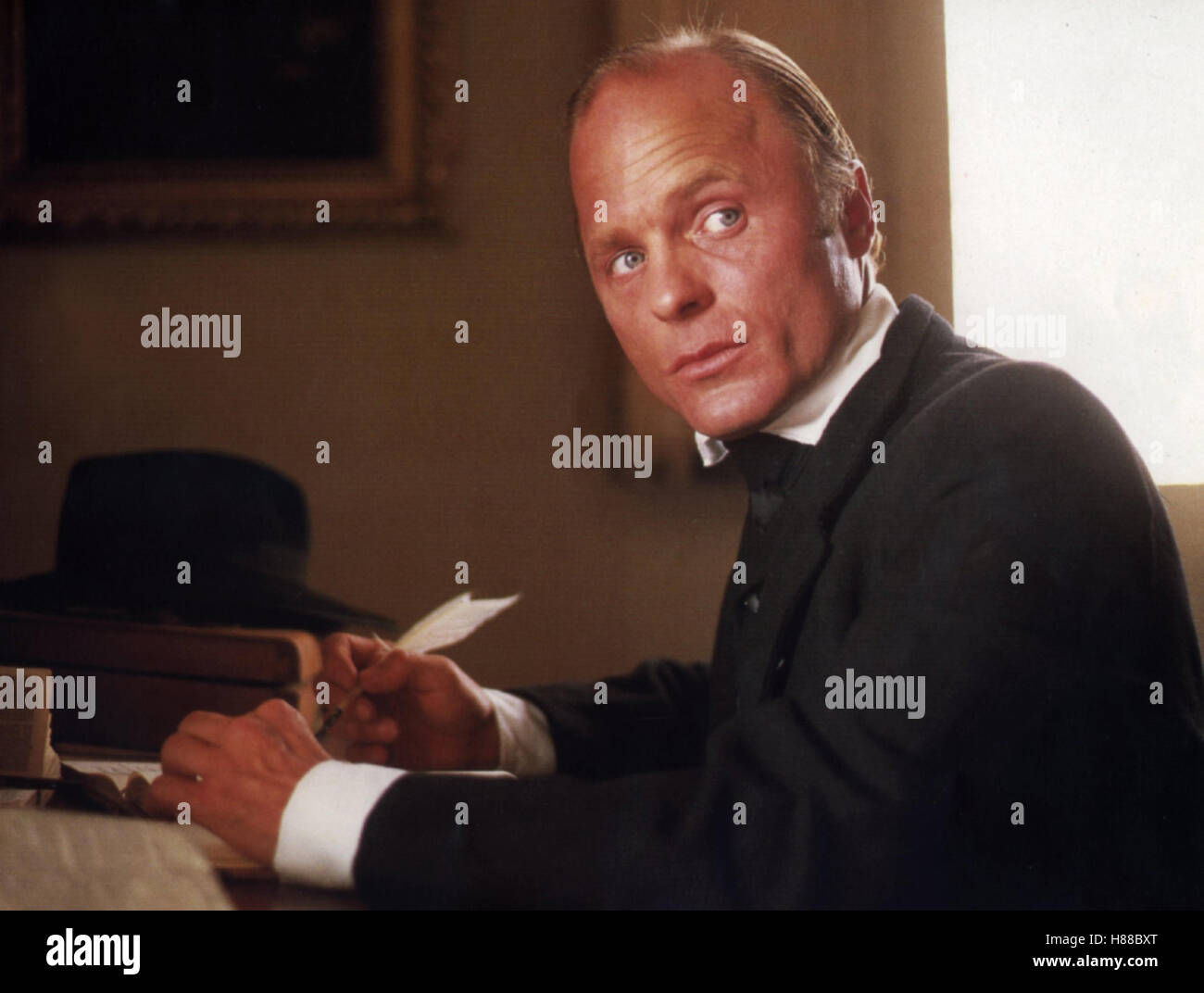Walker, (WALKER) USA 1988, Regie: Alex Cox, ED HARRIS Stock Photo - Alamy