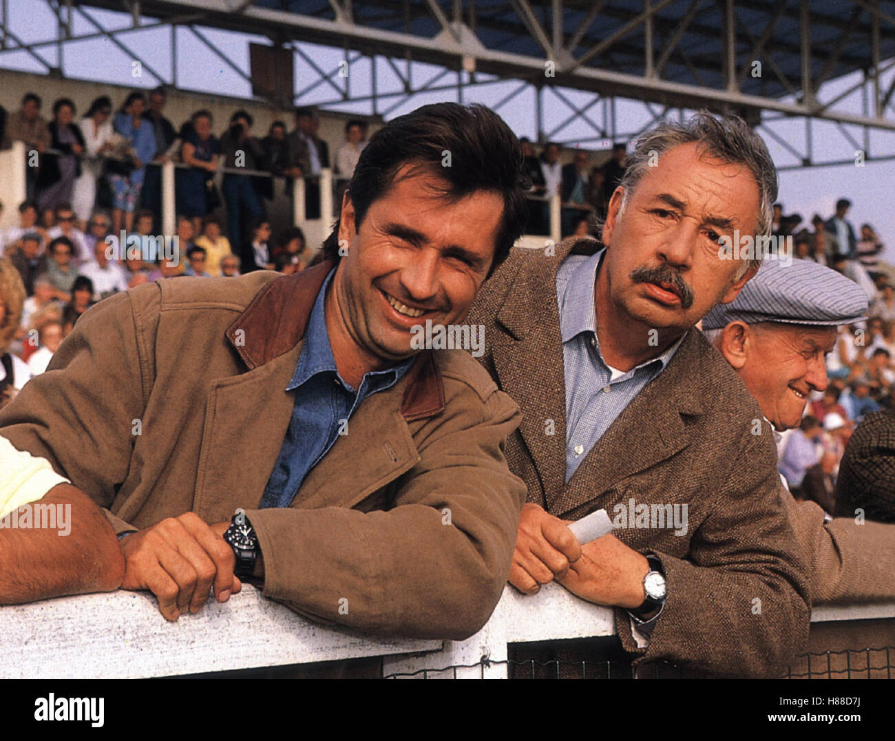 Philippe noiret ripoux hi-res stock photography and images - Alamy