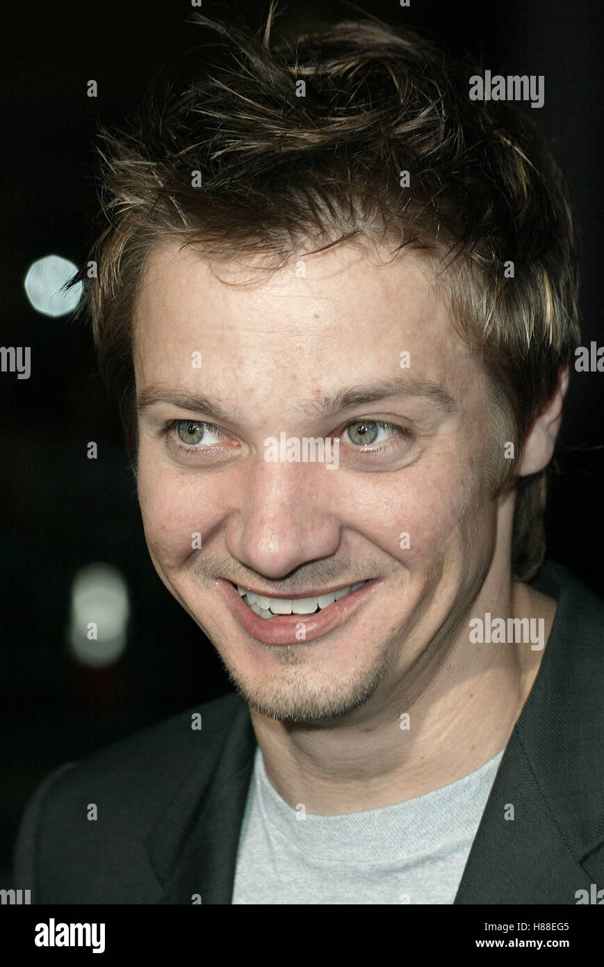 JEREMY RENNER IDENTITY WORLD FILM PREMIER GRAUMANS CHINESE THEATRE LOS ...