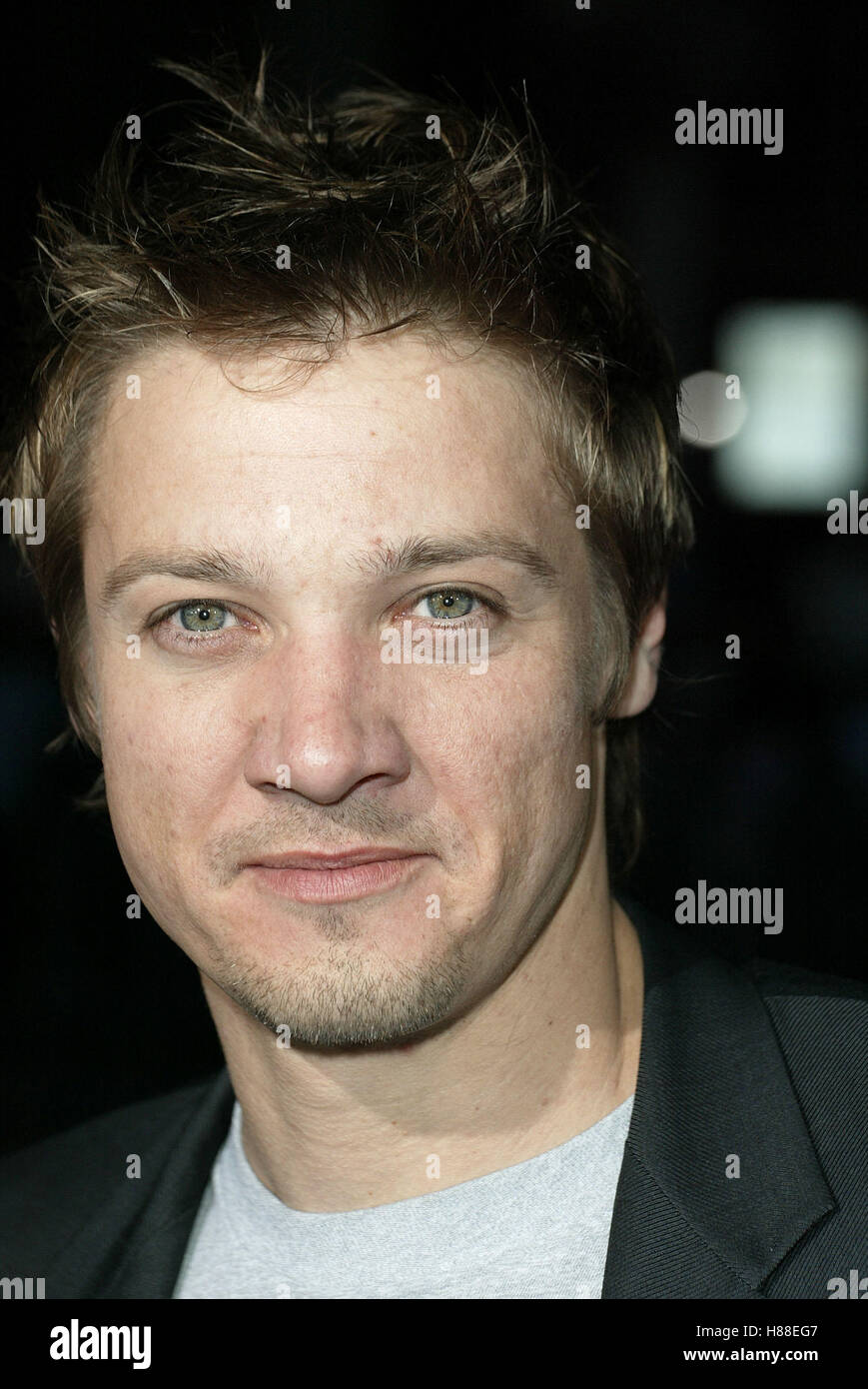 JEREMY RENNER IDENTITY WORLD FILM PREMIER GRAUMANS CHINESE THEATRE LOS ...
