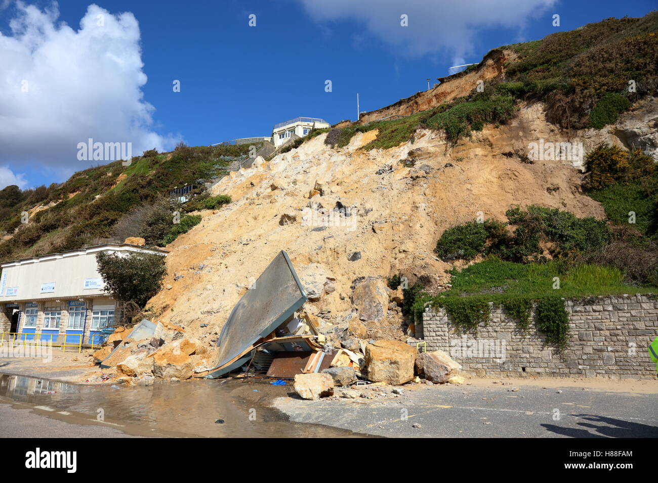 Landslide / cliff fall Bournemouth seafront April 2016 leaves toilet ...