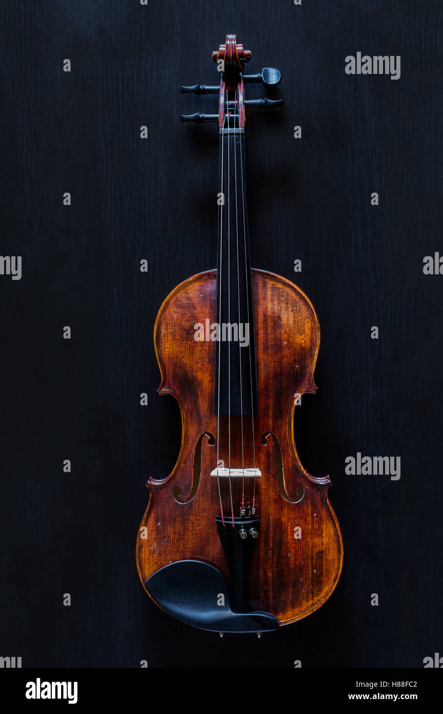 Black violin hi-res stock photography and images - Alamy