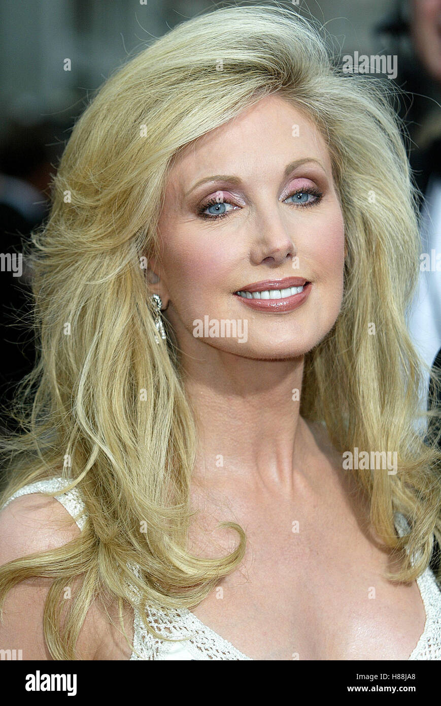 MORGAN FAIRCHILD 31ST AFI LIFETIME ACHIEVEMENT KODAK THEATRE HOLLYWOOD ...