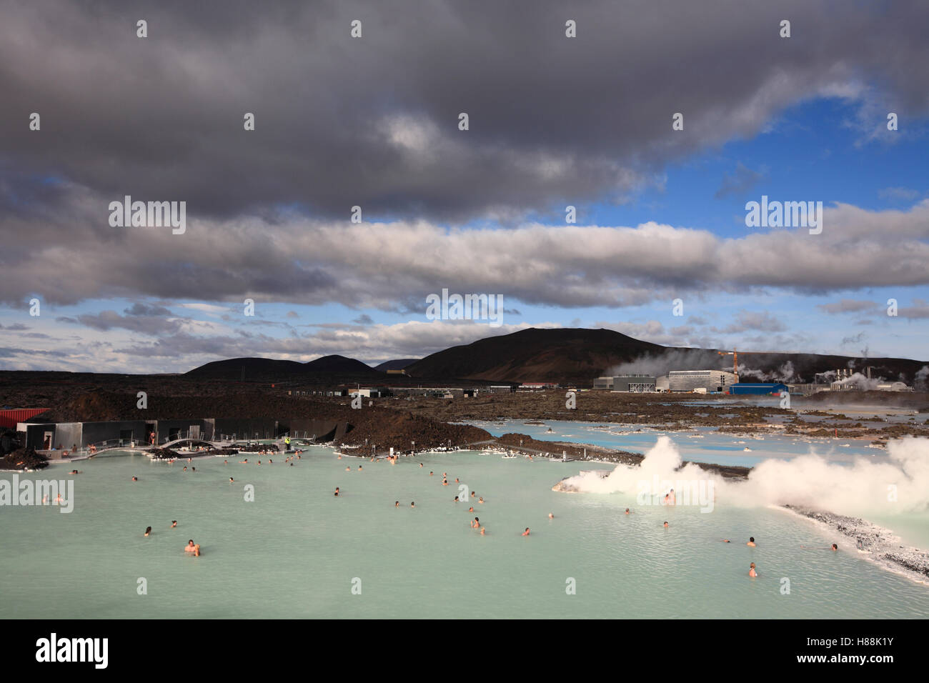 People bathing in geothermal baths next to Reykjavik geothermal power ...