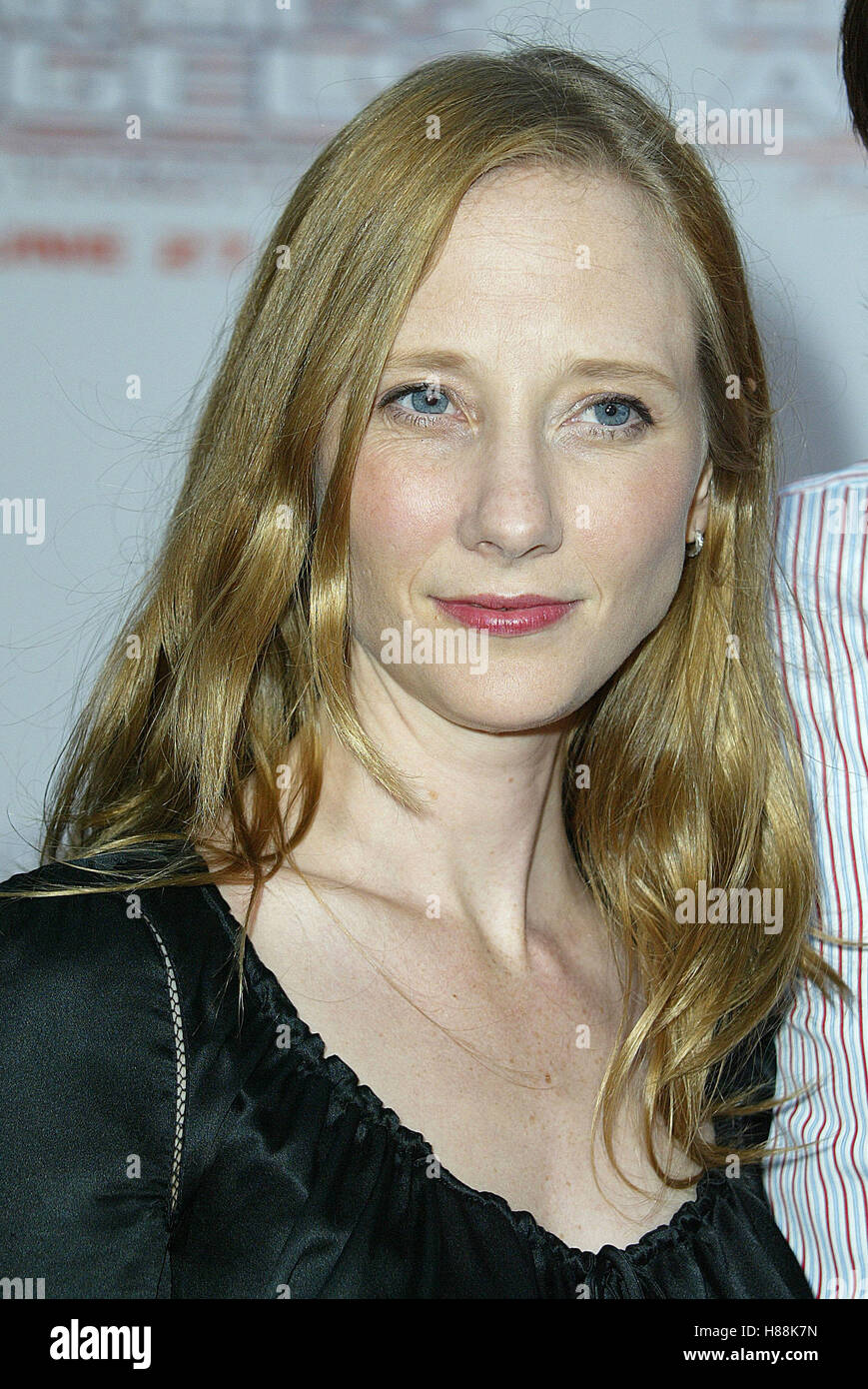 Throt hi-res stock photography and images - Alamy