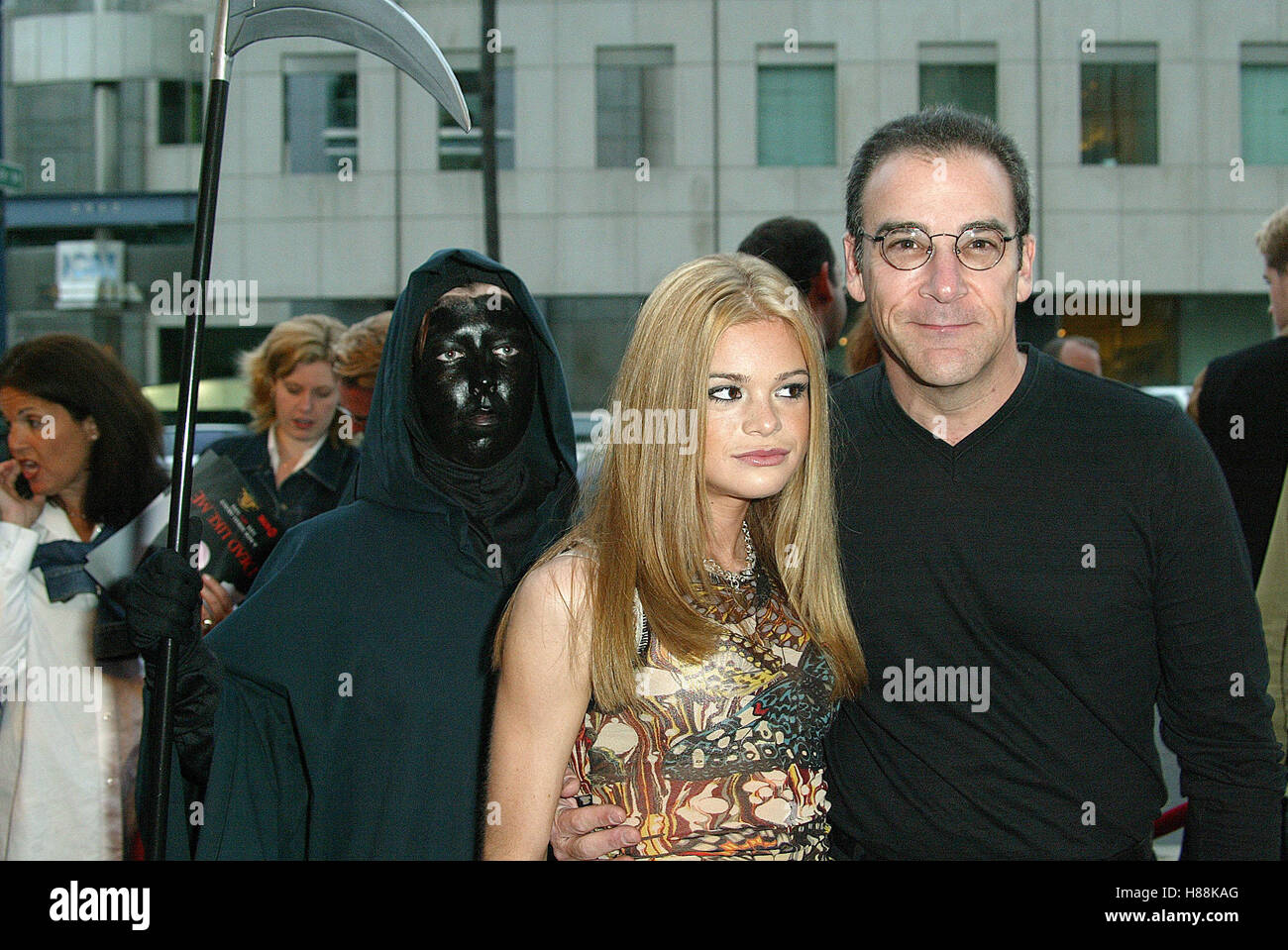 ELLEN MUTH & MANDY PATINKIN DEAD LIKE ME TV SHOW PREMIERE ACADEMY OF ...