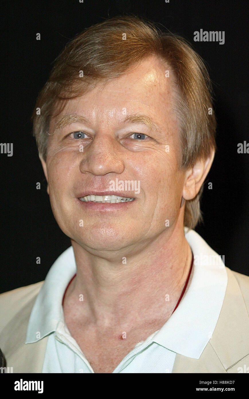 MICHAEL YORK ARTISTS AGAINST CALIFORNIA GOV ACTORS GANG THEATRE LOS ...